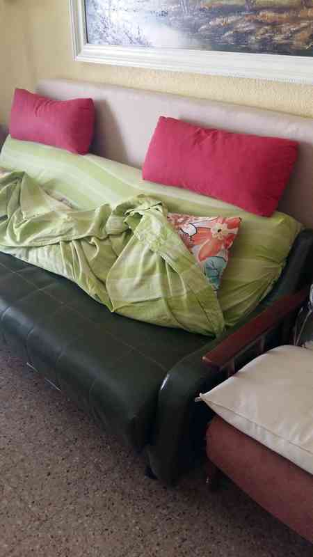regalo - Regalo sofá cama de escay verde - Alicante, Comunitat ...